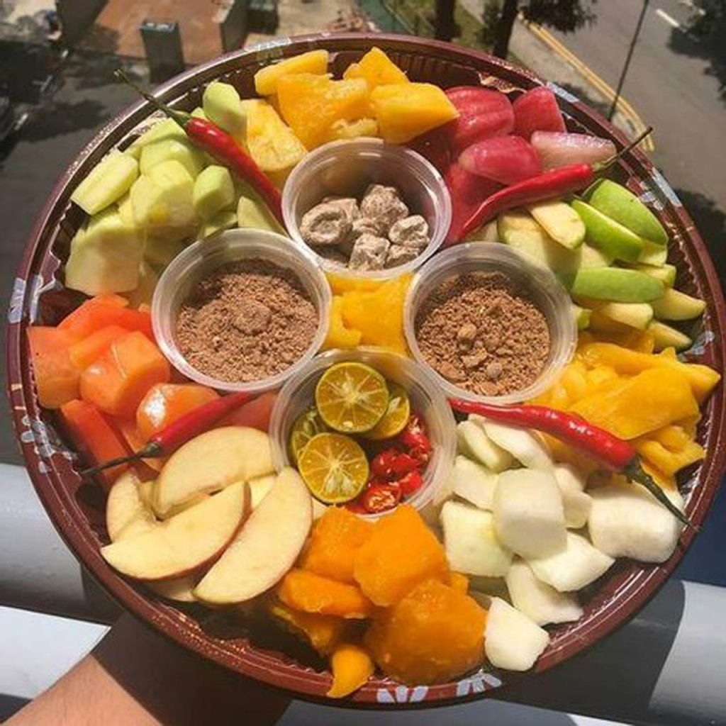 Awe-Sam (Fresh Fruits with Asam Powders)