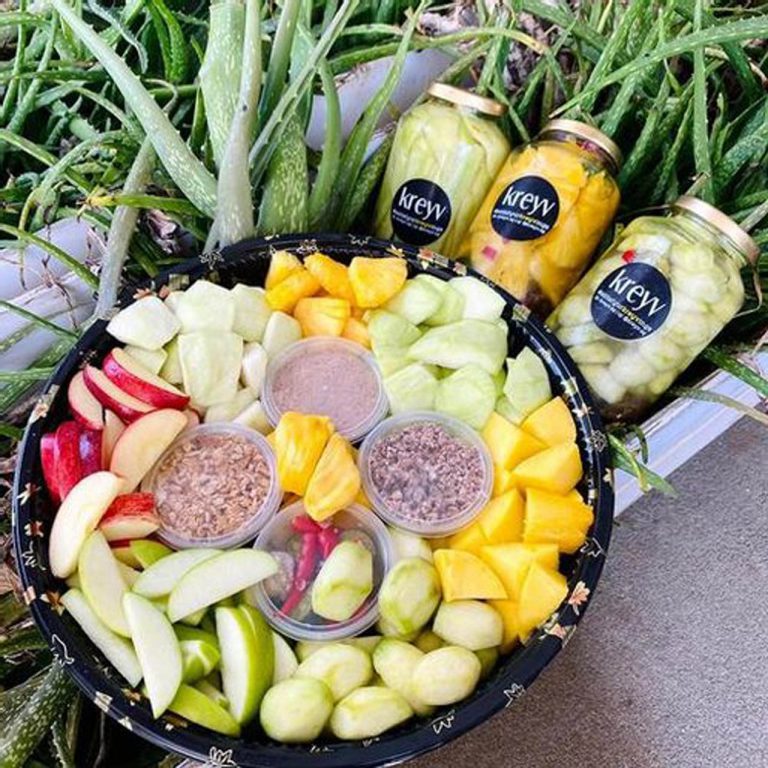 Awe-Sam (Fresh Fruits with Asam Powders)