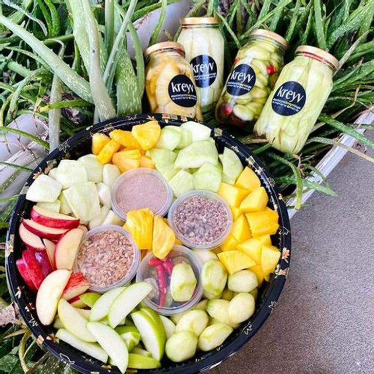 Awe-Sam (Fresh Fruits with Asam Powders)